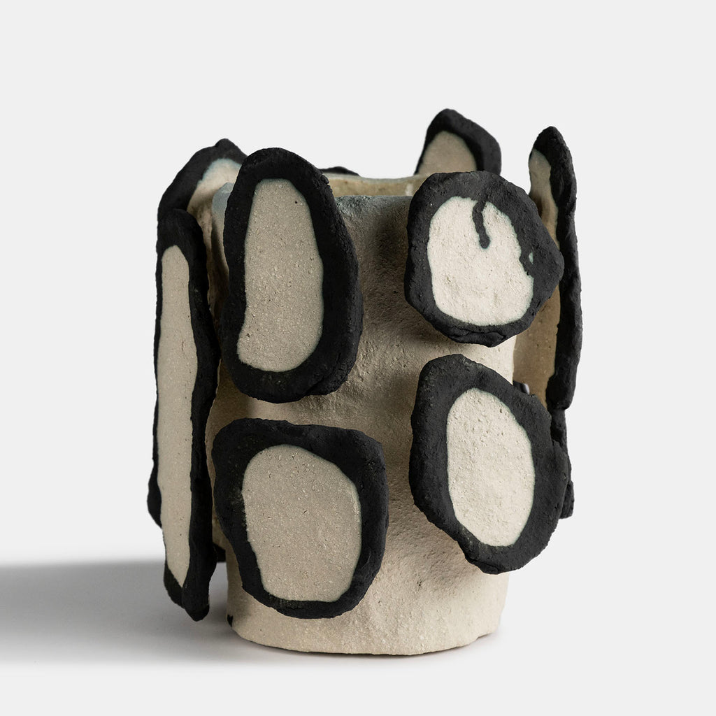 V-1404 – Objects With Narratives