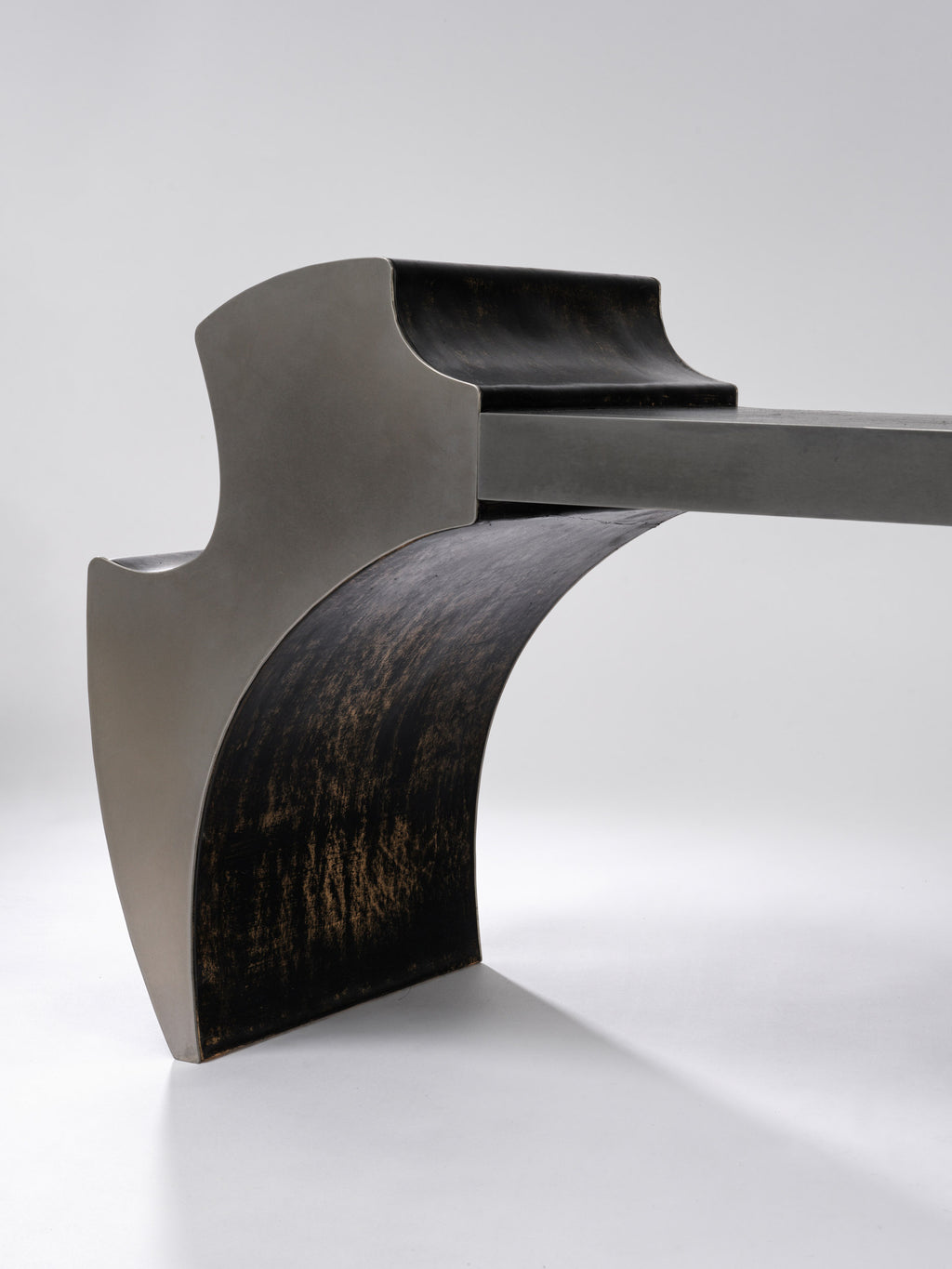 Fragment Bench II – Objects With Narratives