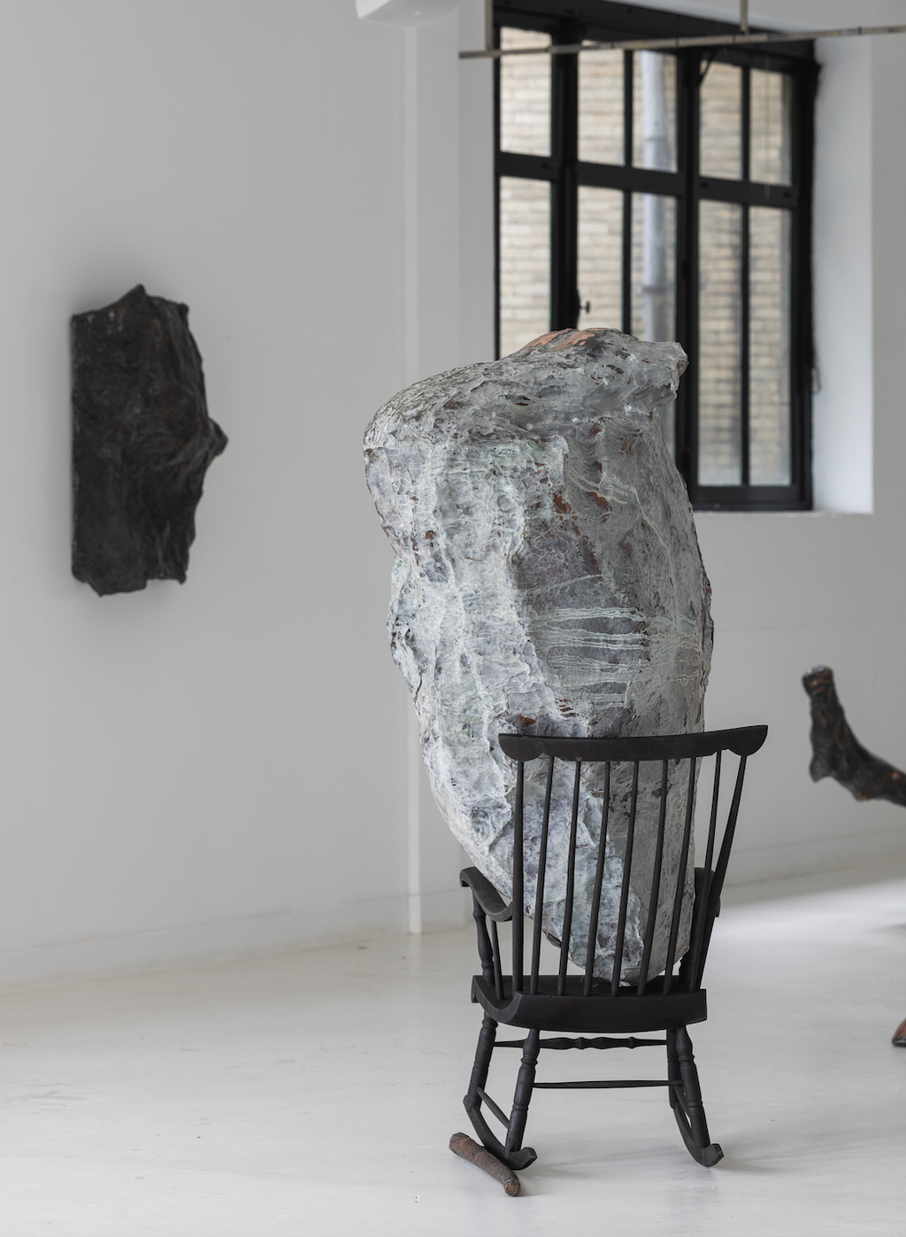 Ain't no Mountain High Enough III – Objects With Narratives