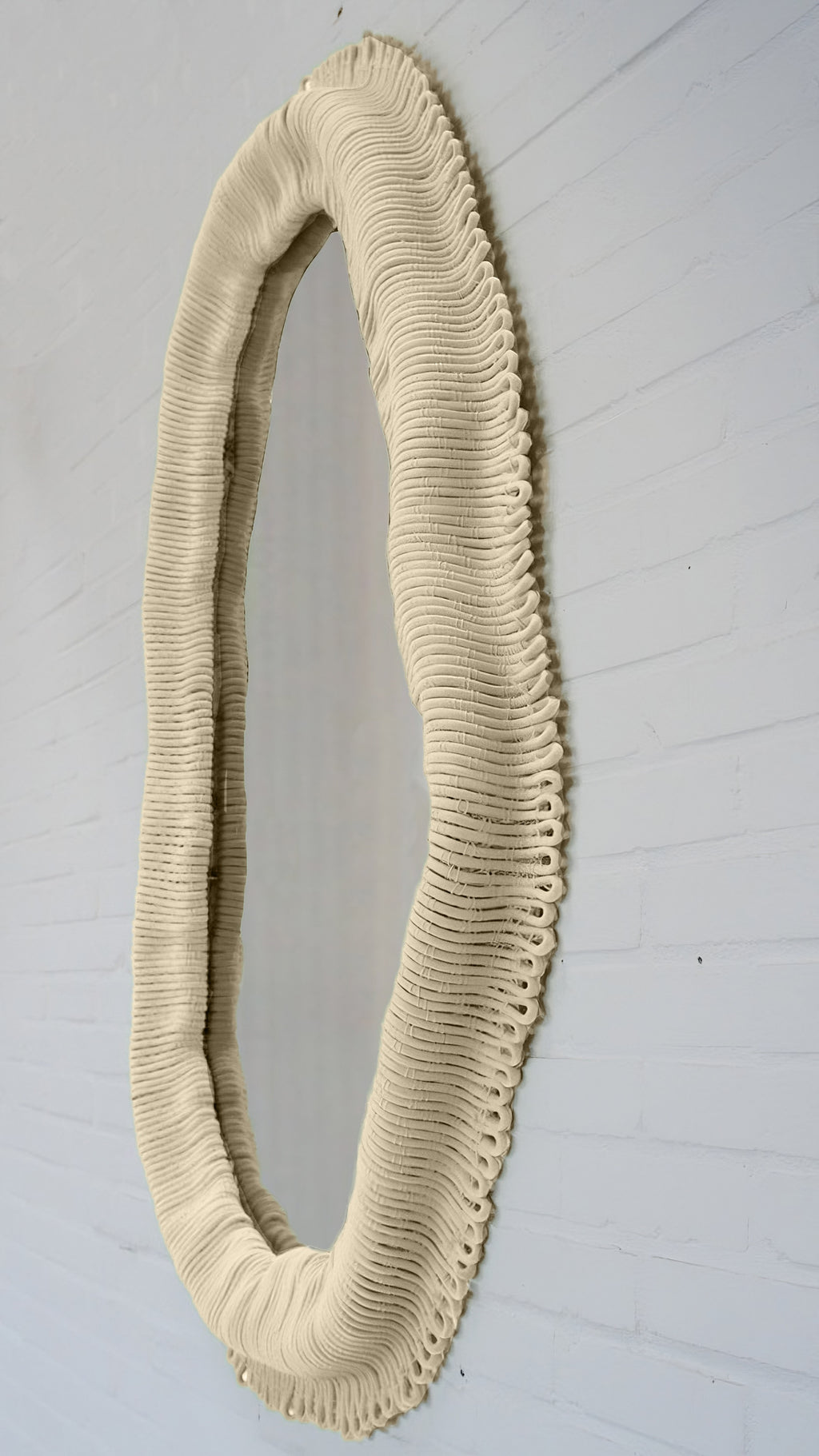 Cynarina Mirror – Objects With Narratives