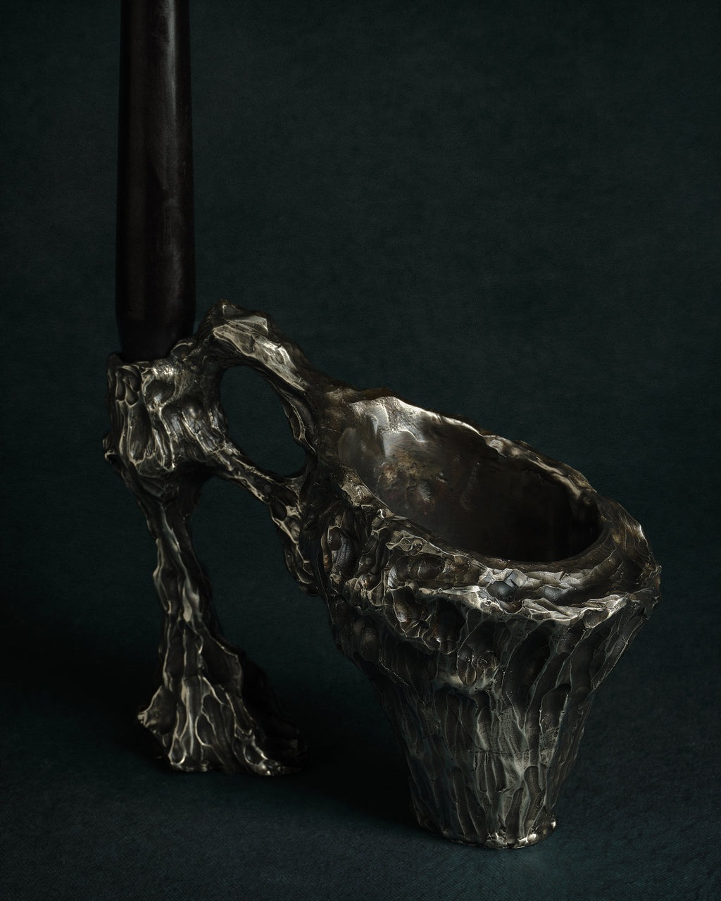 Vanité 23 – Objects With Narratives