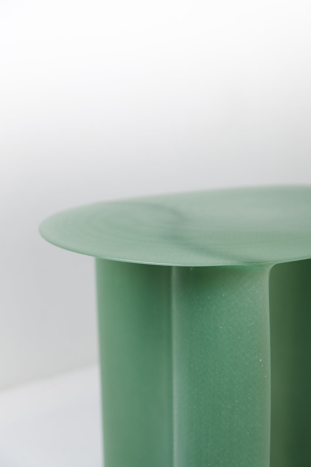 New Wave Side Table Jade – Objects With Narratives