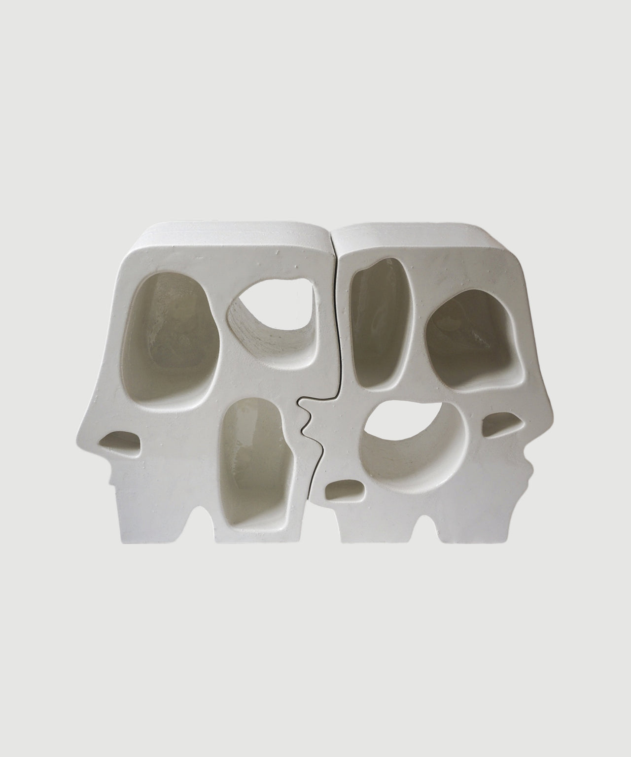 Spectator Twins – Objects With Narratives