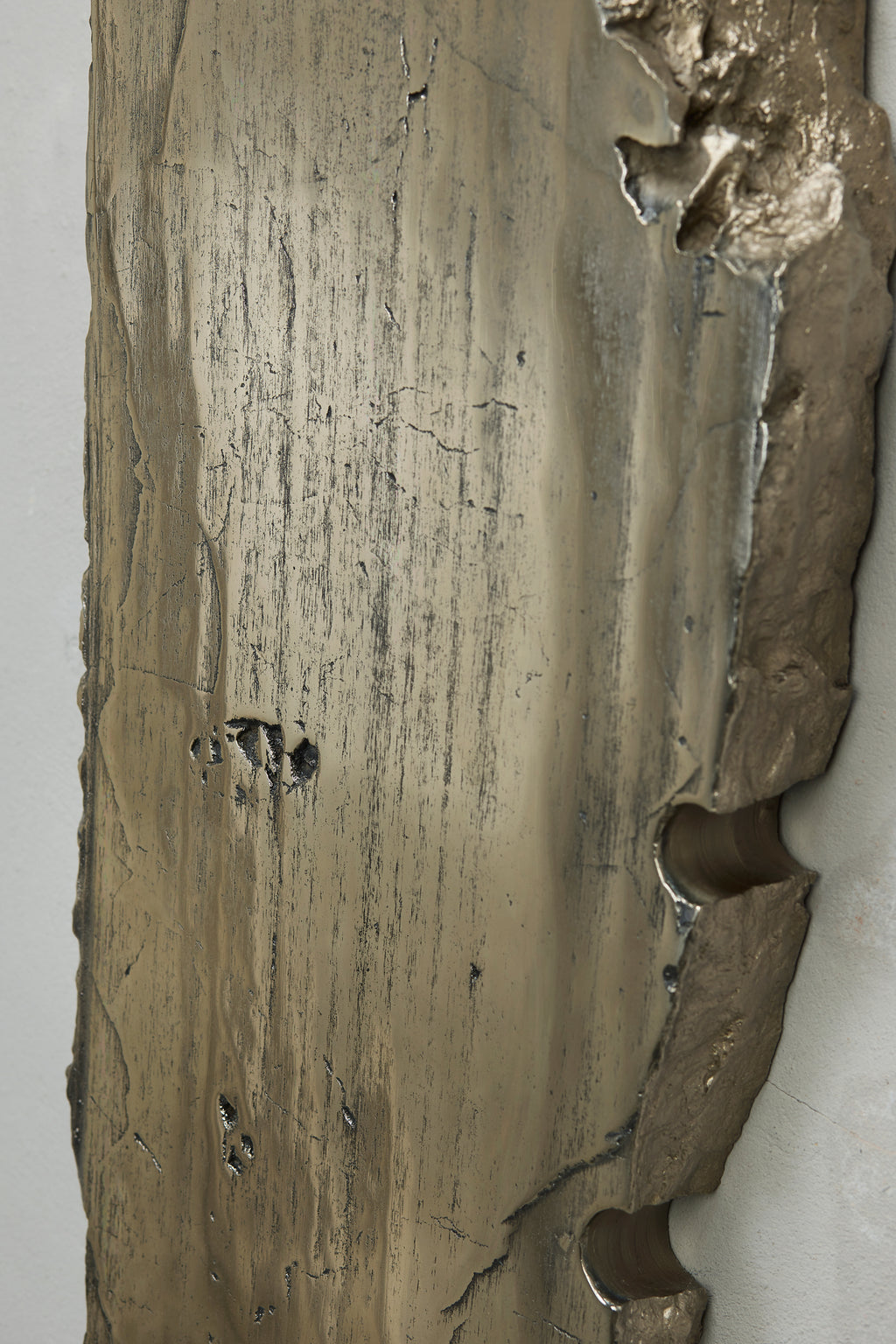 White Bronze Cast Marble Small I – Objects With Narratives