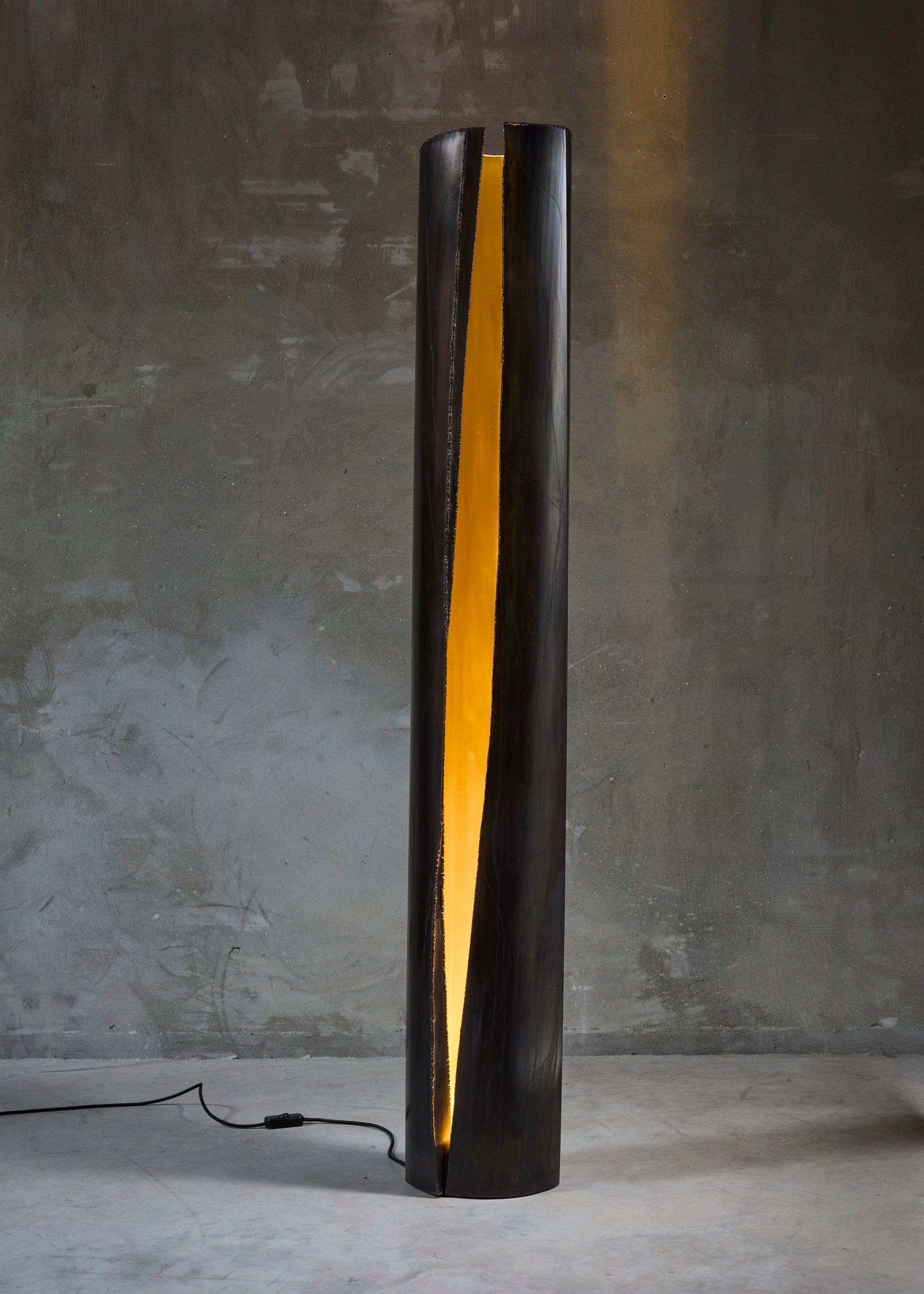 AQUILON Floor lamp – Objects With Narratives