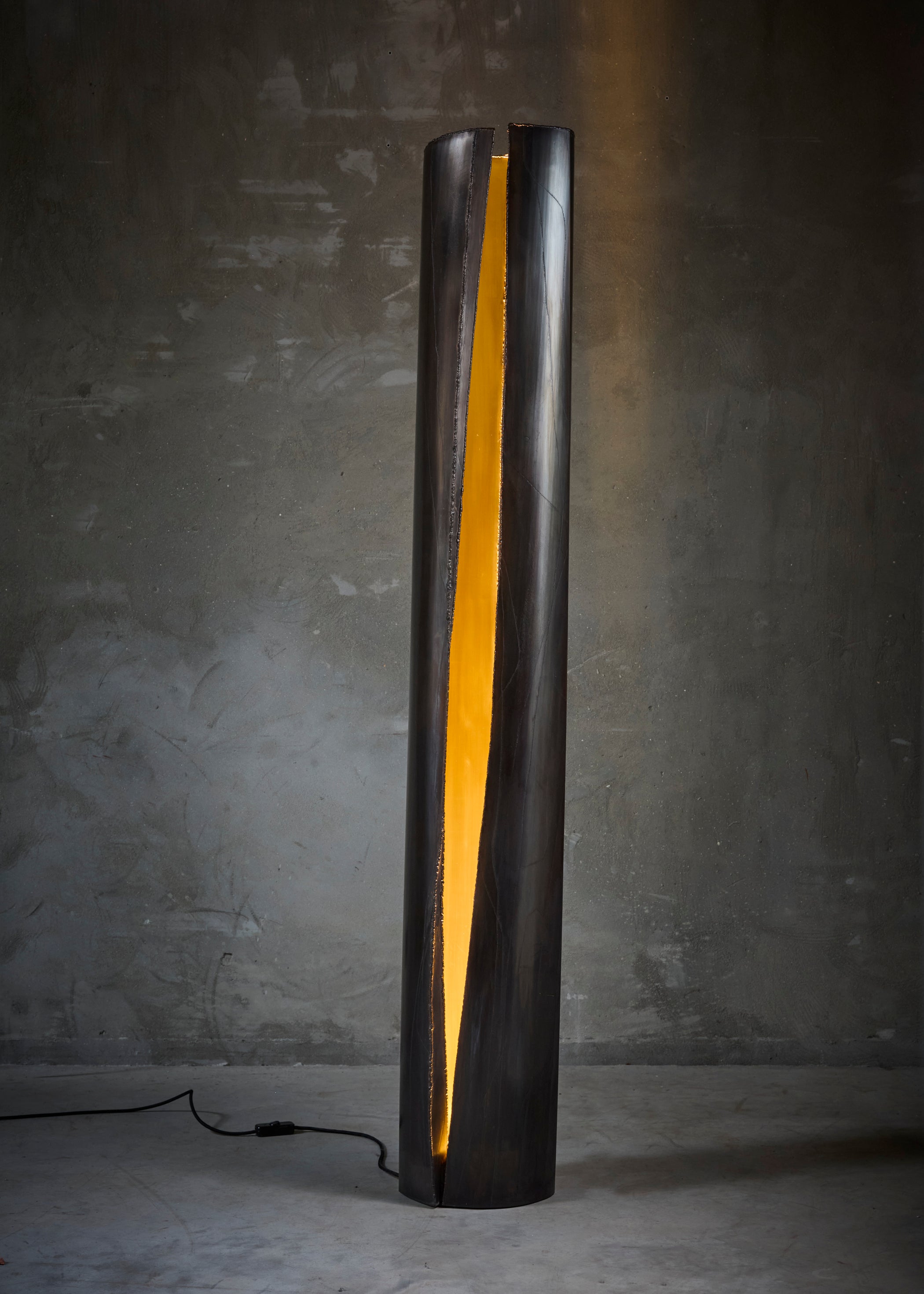 AQUILON Floor lamp – Objects With Narratives