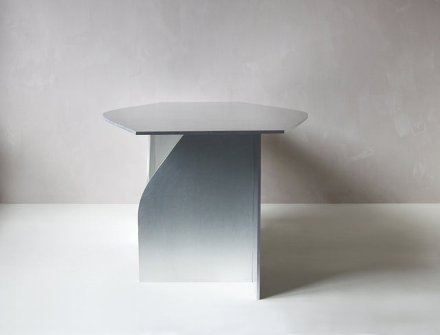 Gaze Table – Objects With Narratives