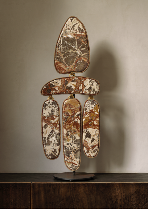 UTOPIA U25-042 – Objects With Narratives